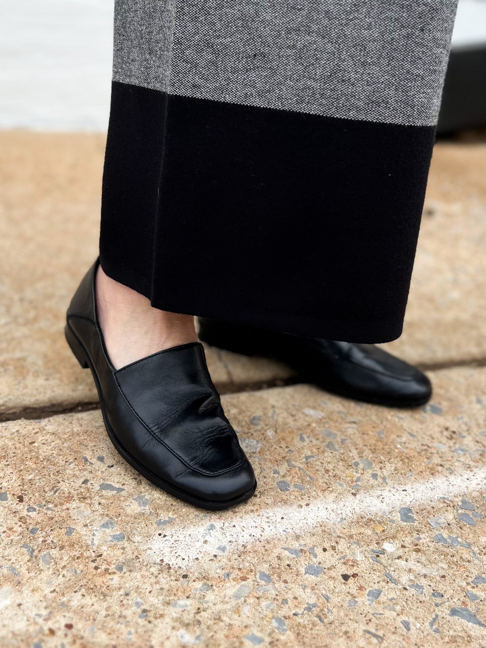 Clarks: Sarafyna Freva in Black Leather – The Vogue Boutique